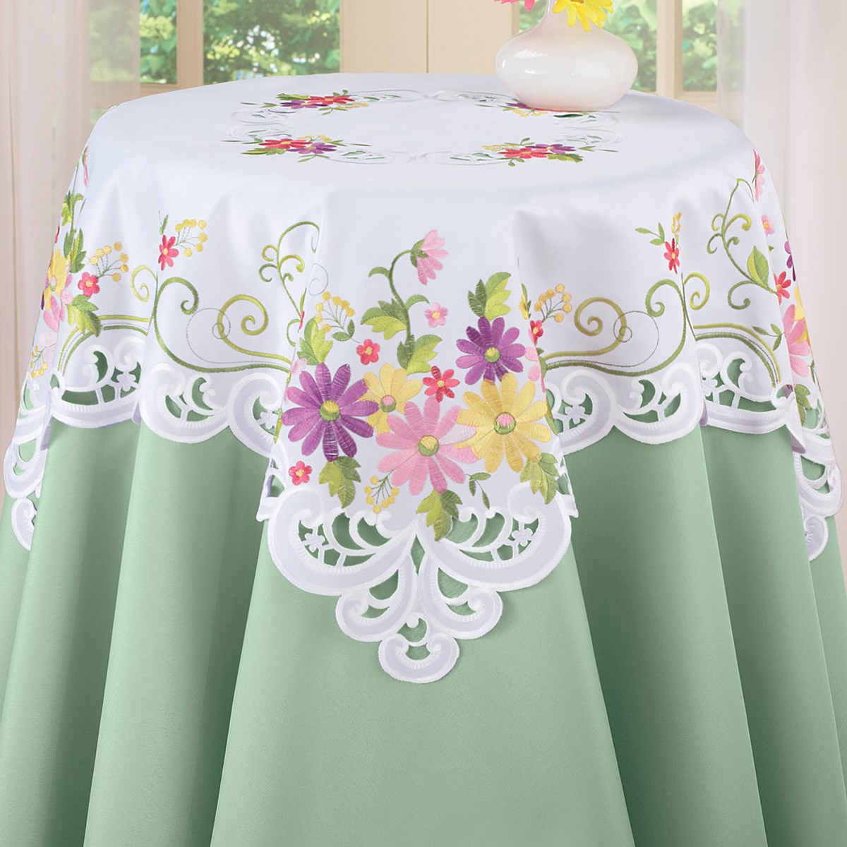 Spring Wildflower Daisy Table Linens | Collections Etc.