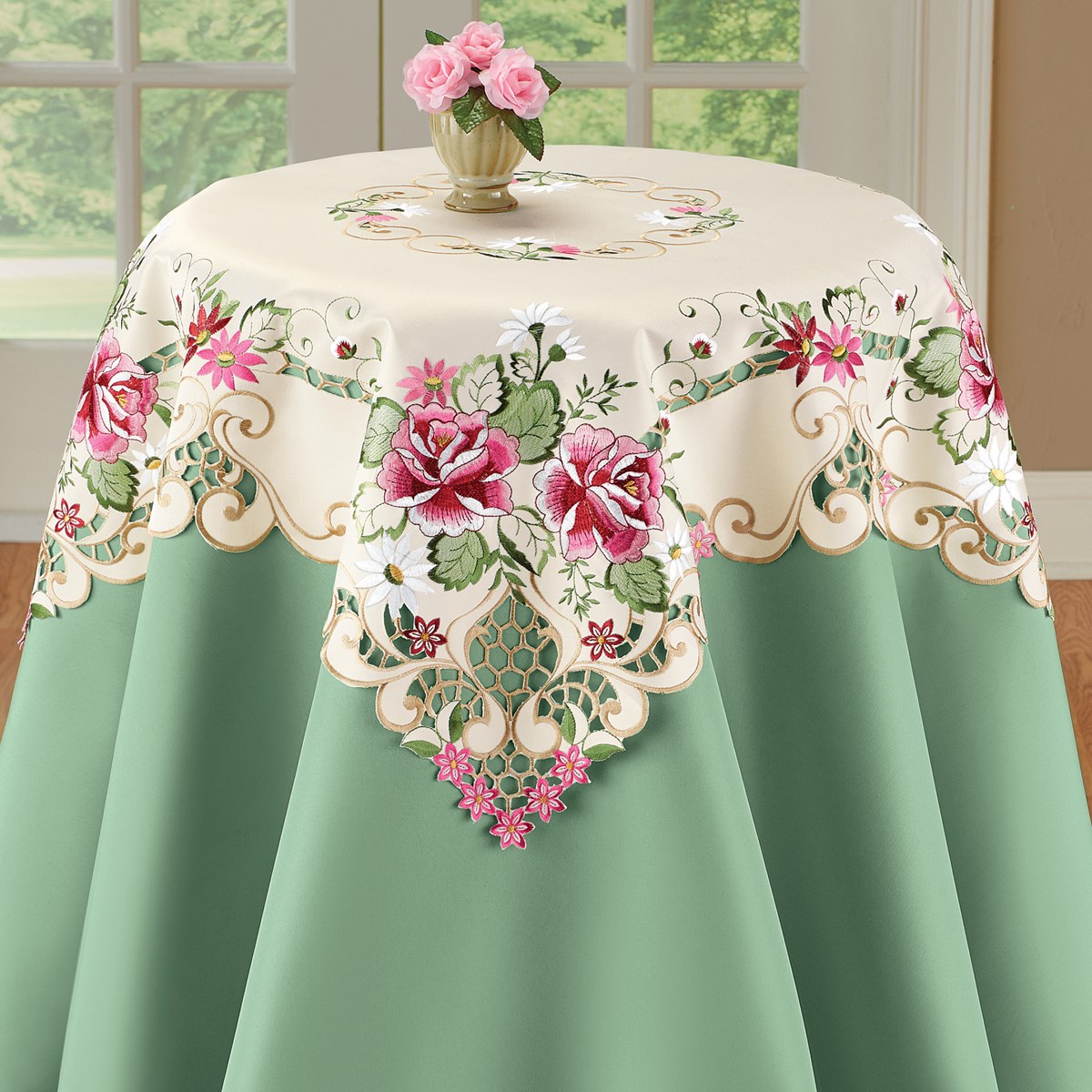 Pink Rose & Daisy Decorative Floral Table Linens | Collections Etc.