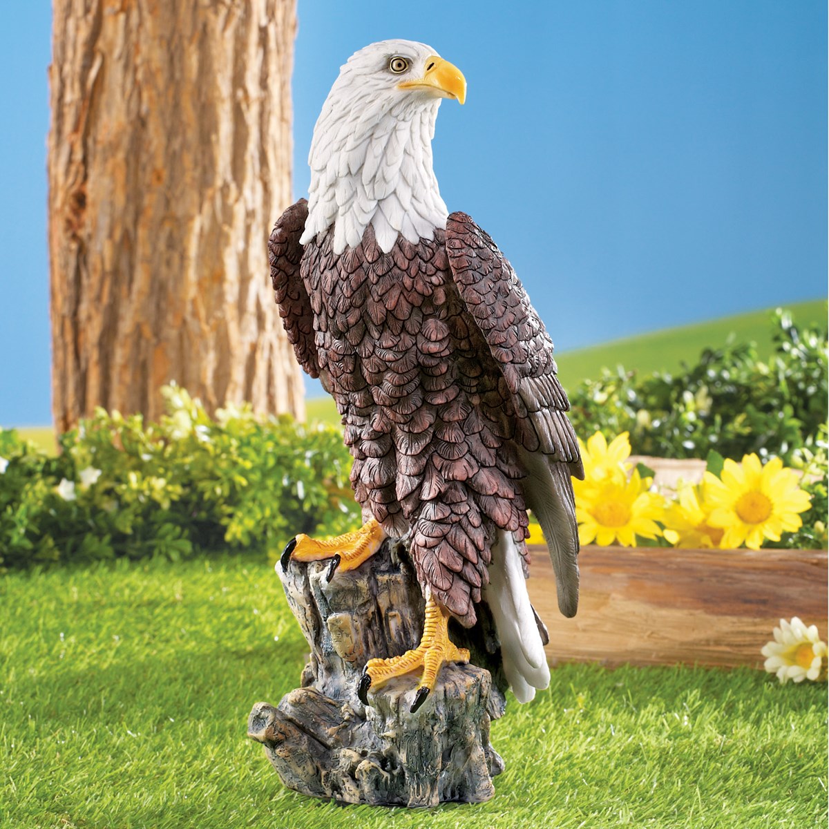 Magnificent Bald Eagle on Stump Garden Statue | Collections Etc.