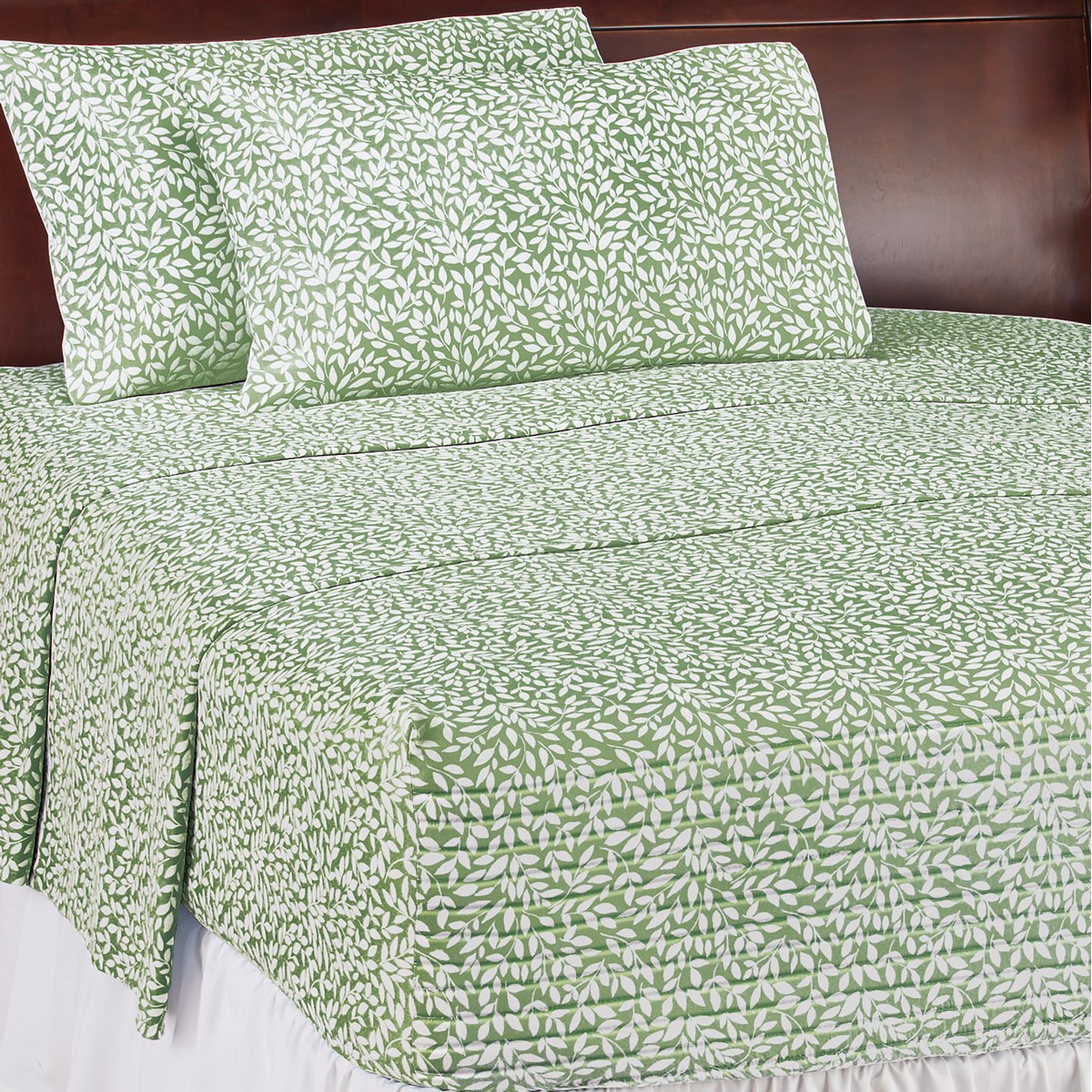 Leaf Print Bed Tite 4 Piece Bed Sheet Set | Collections Etc. Leaf Print Bed Tite 4 Piece Bed Sheet Set | Collections Etc.