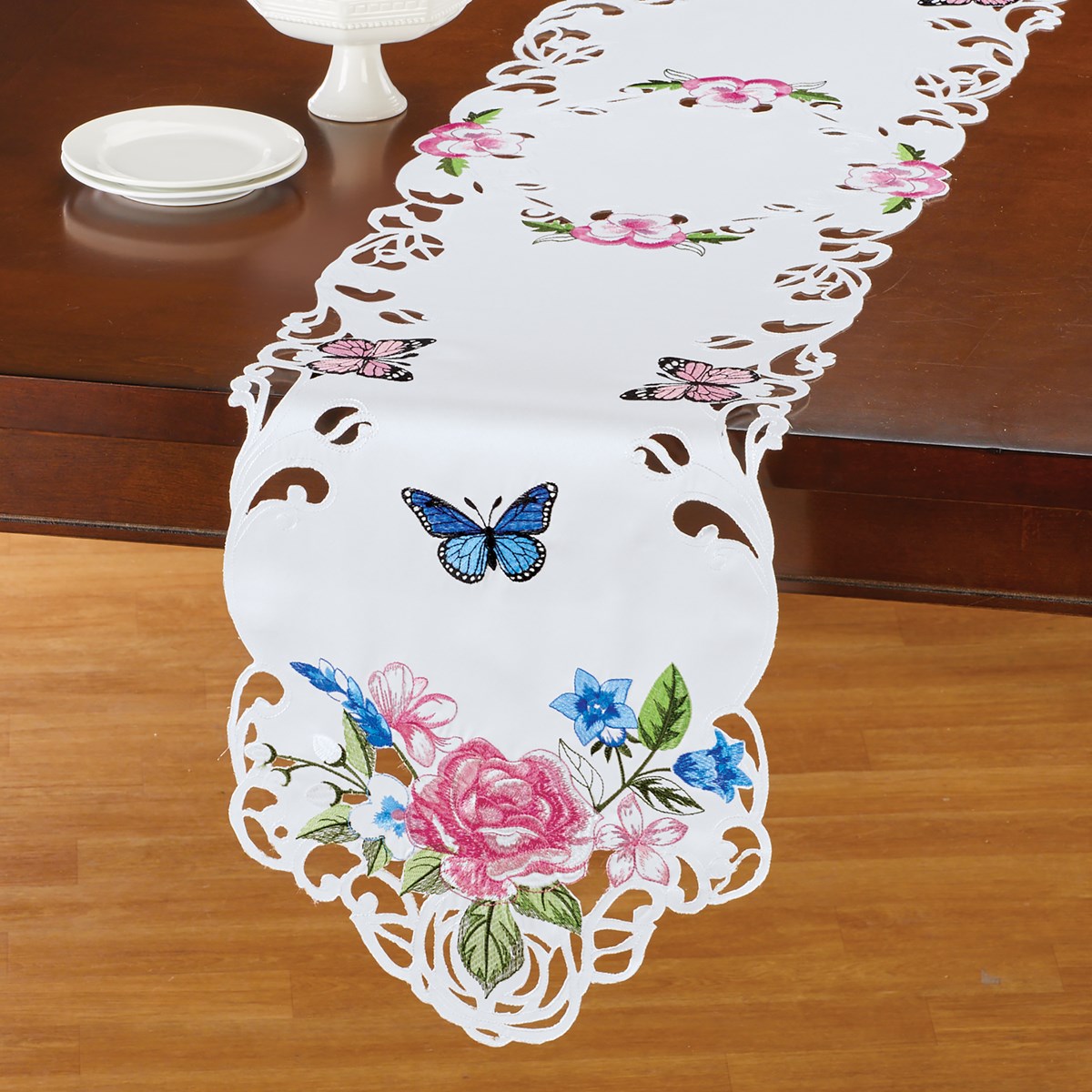 Rose Floral Intricate Cutwork & Scalloped Edge Table Linens ...