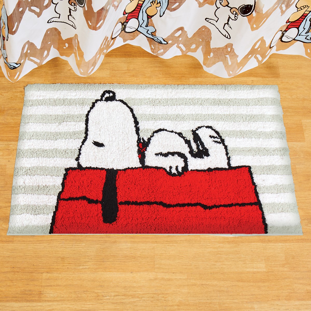 Peanuts Classic Skid-Resistant & Absorbent Bathroom Mat | Collections Etc.