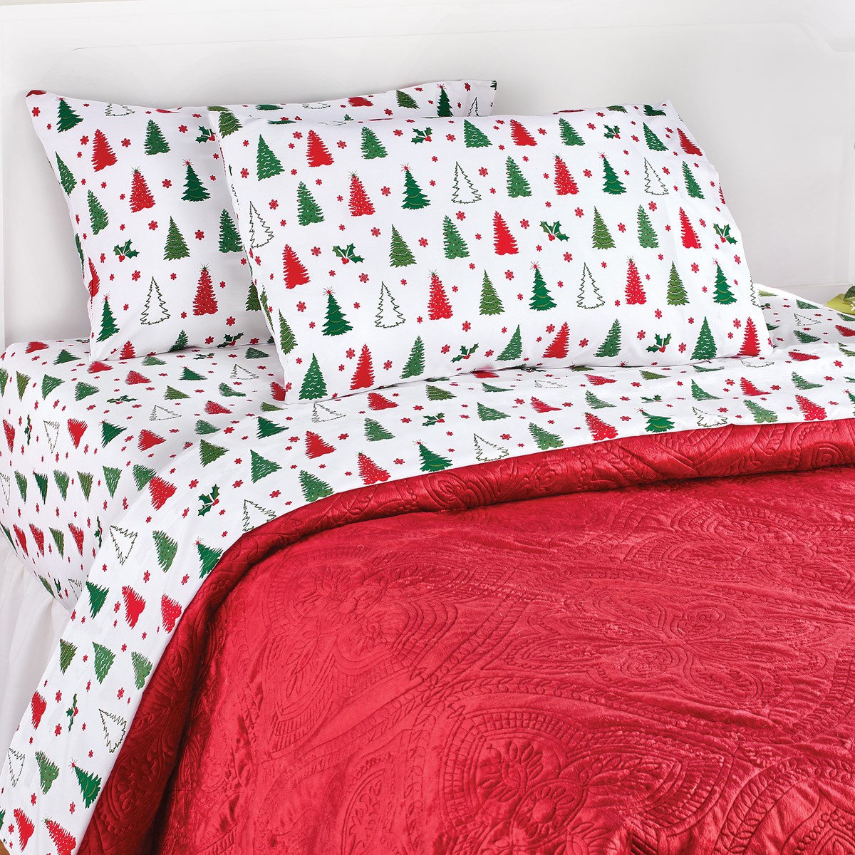 Red and Green Holiday Christmas Trees Bed Sheet Set | Collections Etc.