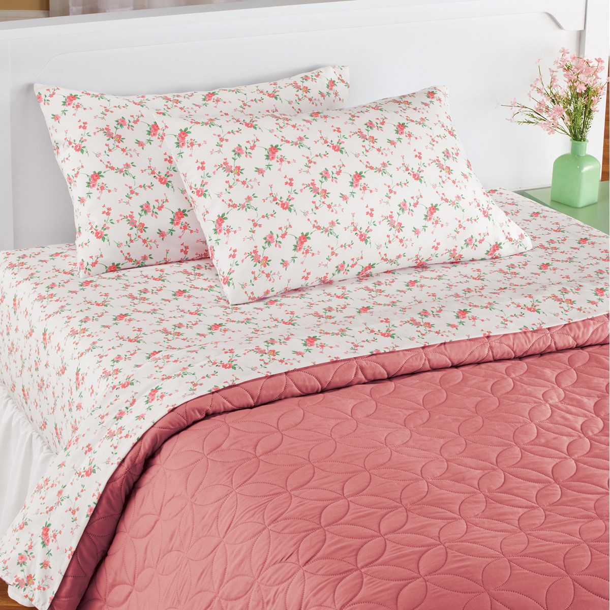 Flowers and Vines Bed Sheet and Pillowcase Set | Collections Etc.