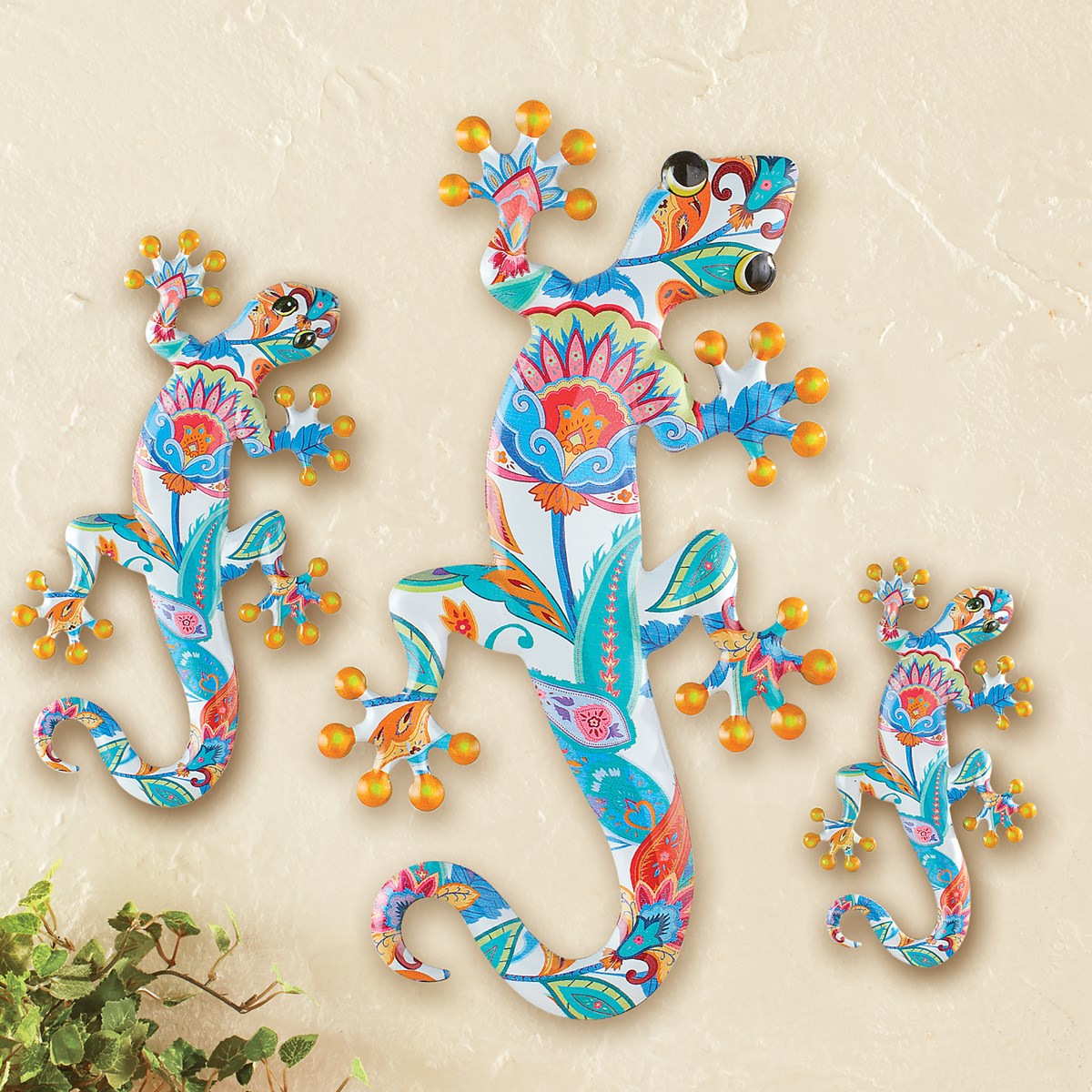 Colorful Hanging Metal Gecko Wall Art Decor - Set of 3 | Collections Etc.