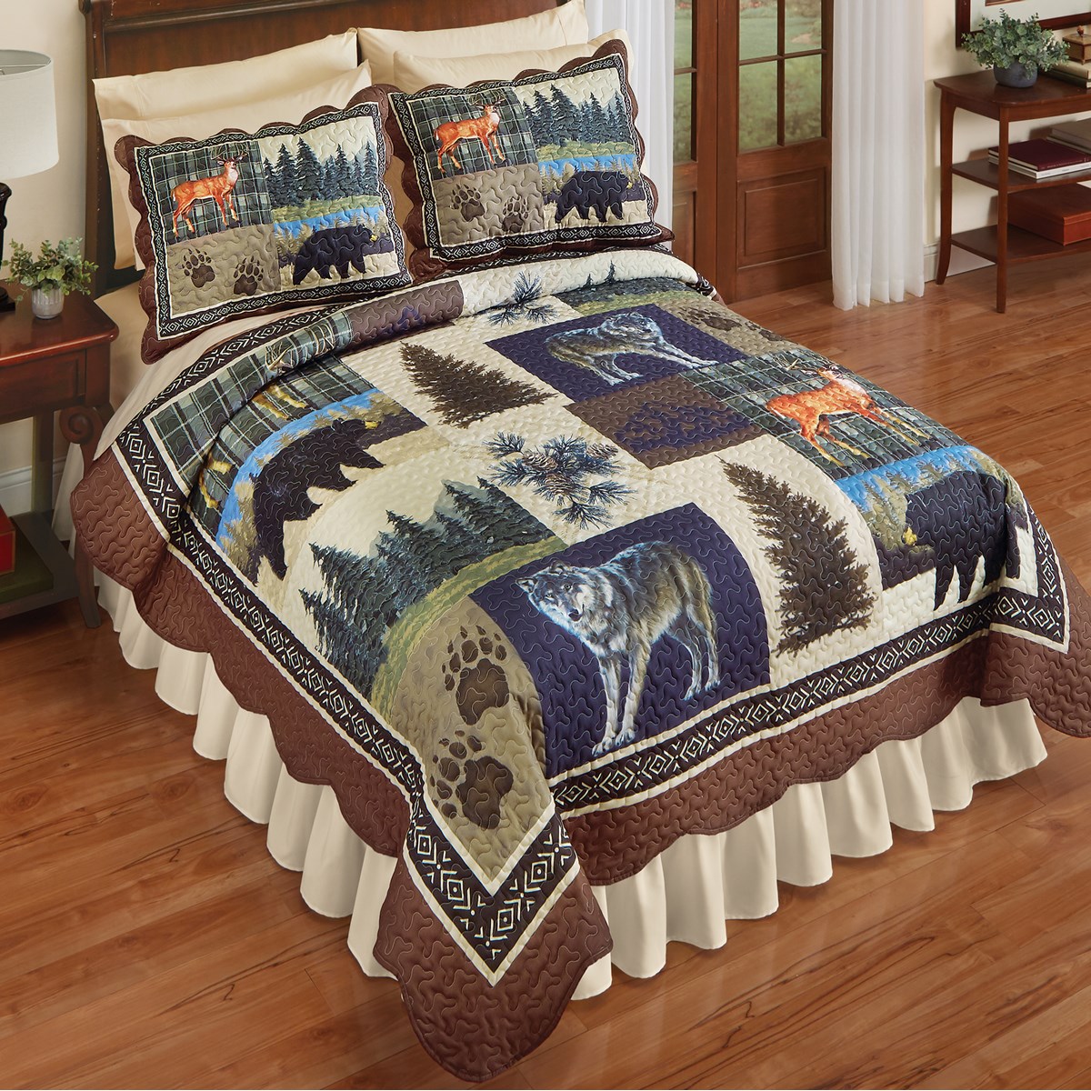 Woodland Patchwork Scalloped Edge Quilt | Collections Etc.