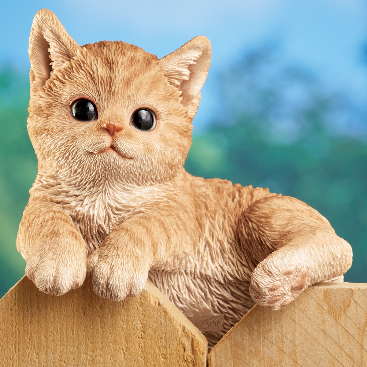 Hand-Painted Over-the-fence Realistic Kitty | Collections Etc.