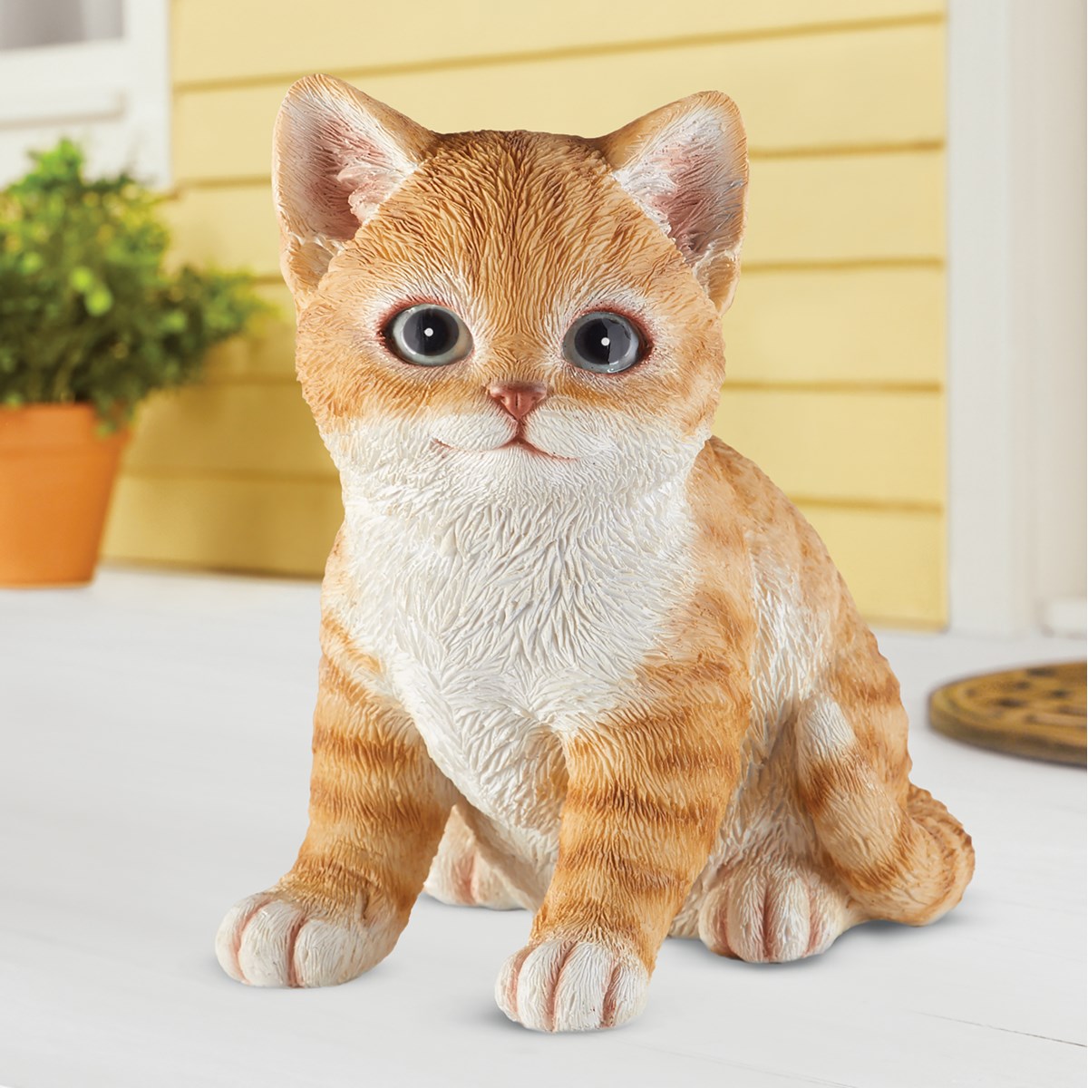 Hand-Painted Realistic Pretty Kitty Figurine | Collections Etc.