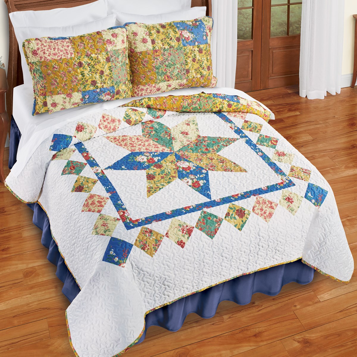 3-Piece Country Lane Diamond Patchwork Reversible Quilt Set | Collections Etc.