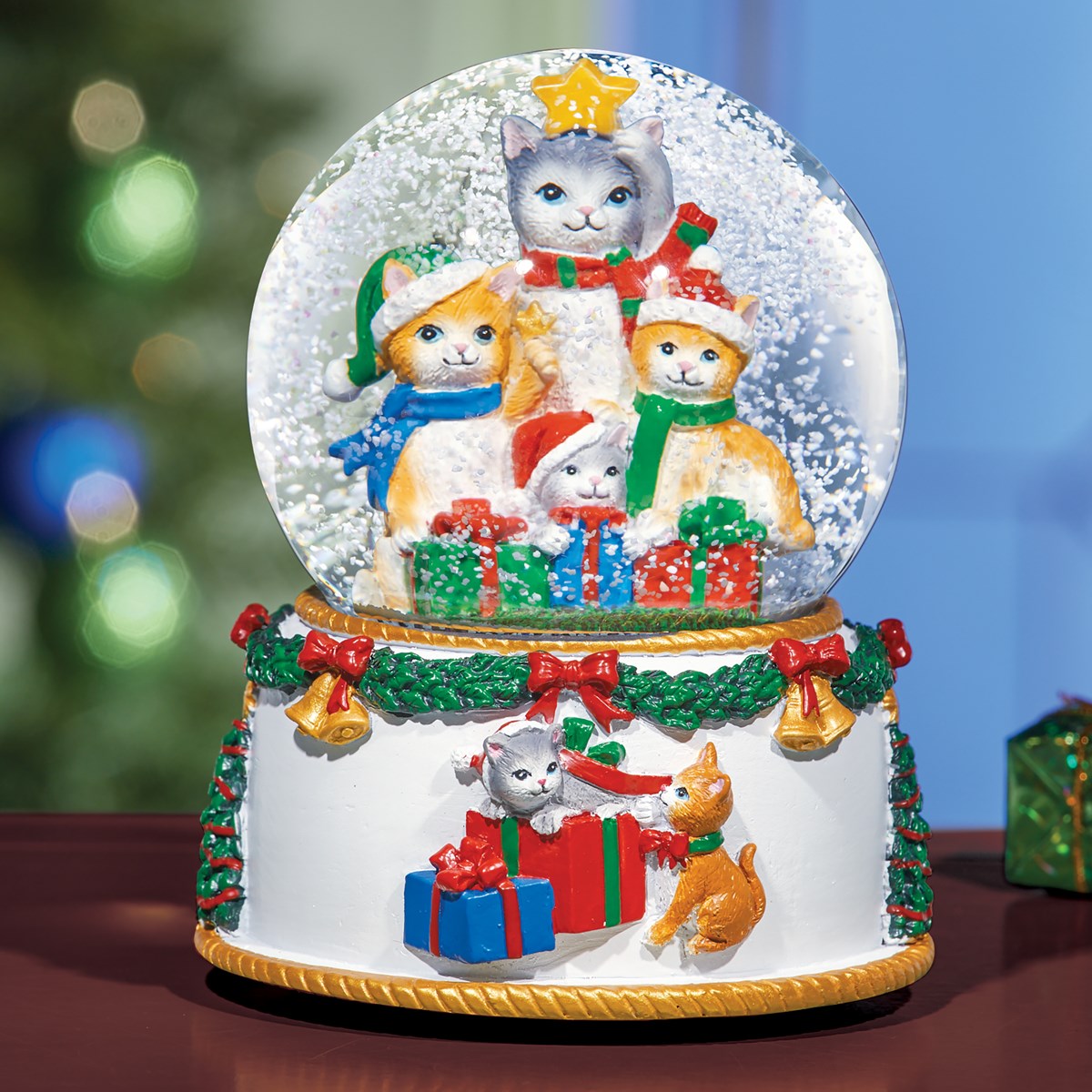 Christmas Cats Holiday Snow Globe with Wind-up Music | Collections Etc.