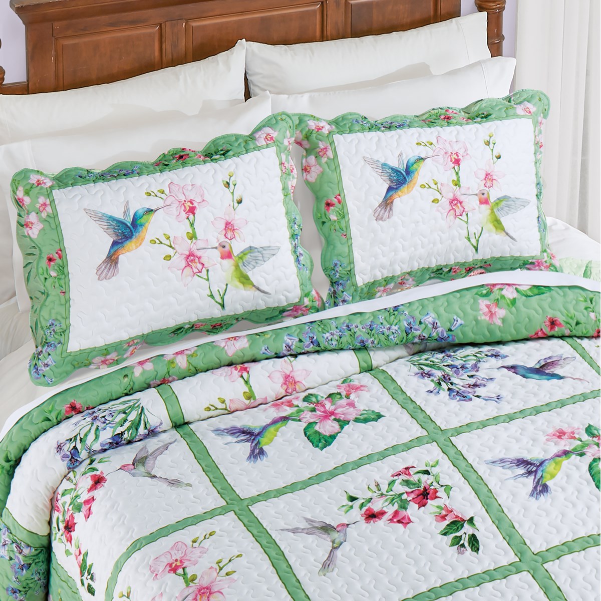 Hummingbird Floral Patchwork Scalloped Edge Pillow Shams - Set of 2 ...