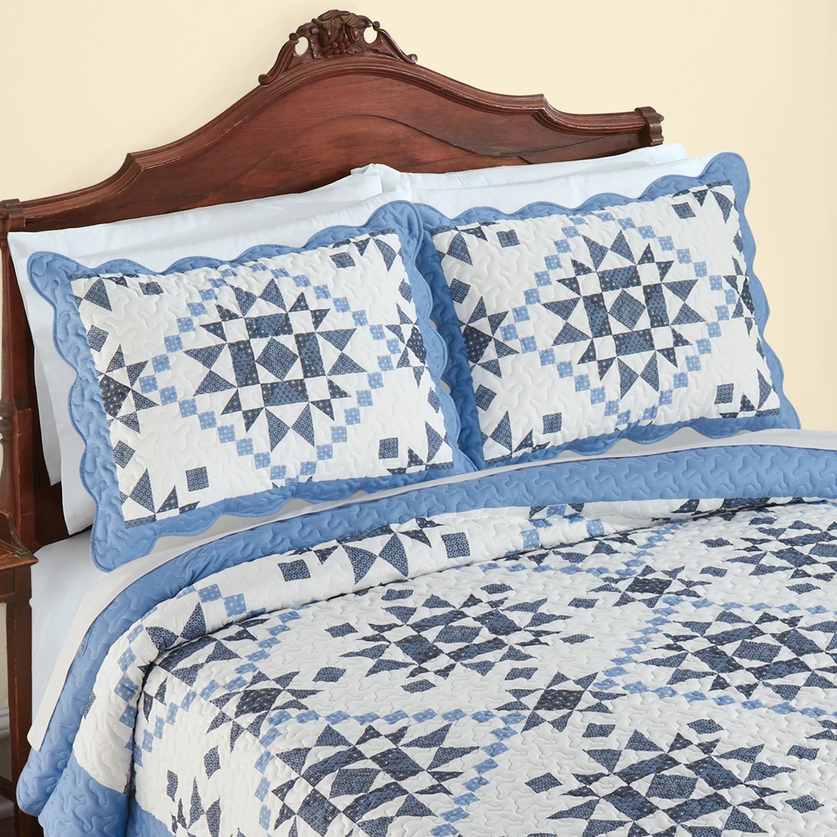 Classic Star Design Patchwork Scalloped Edge Pillow Sham Set ...