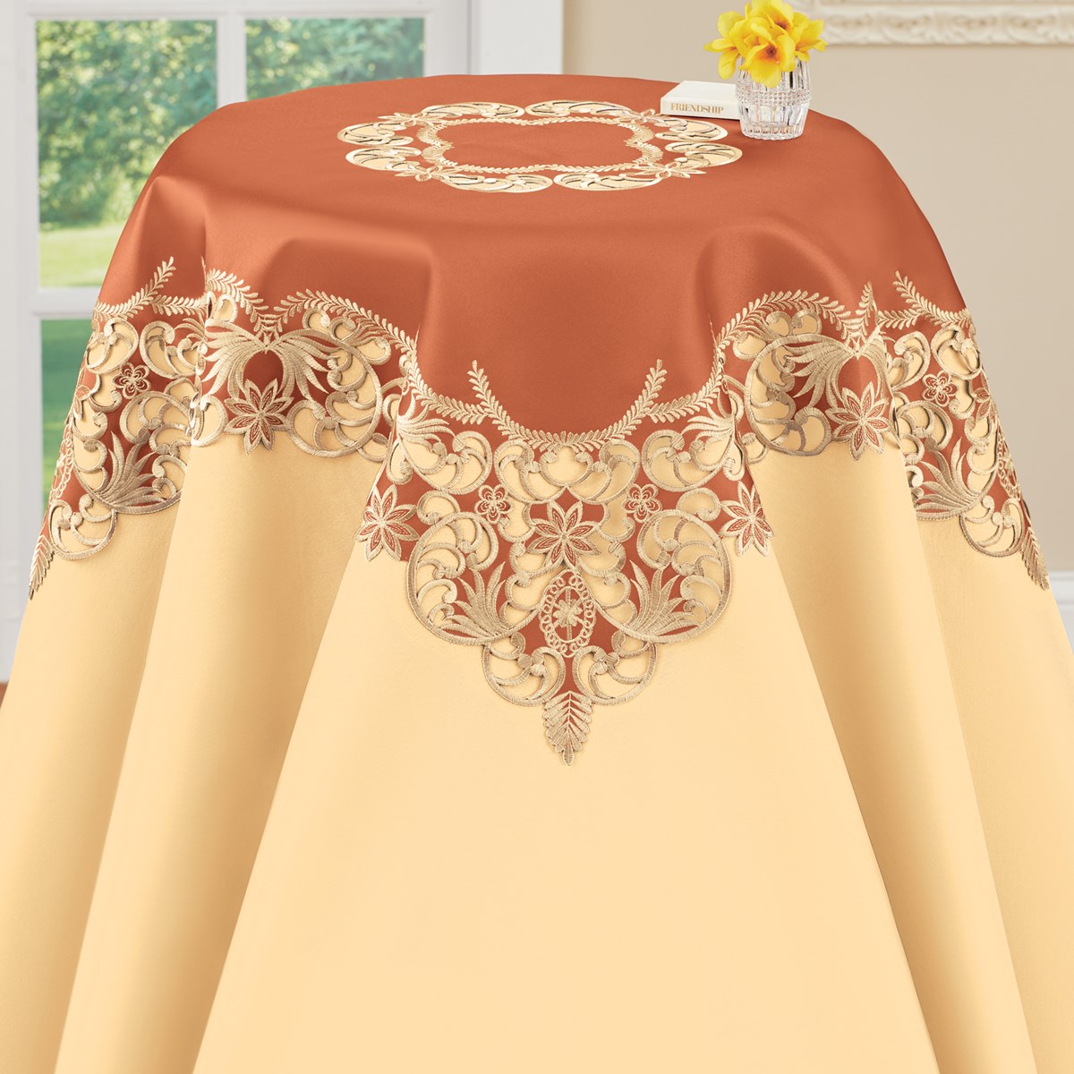 Embroidered Elegant Vintage Floral Leaves Scrolling Table Linens ...